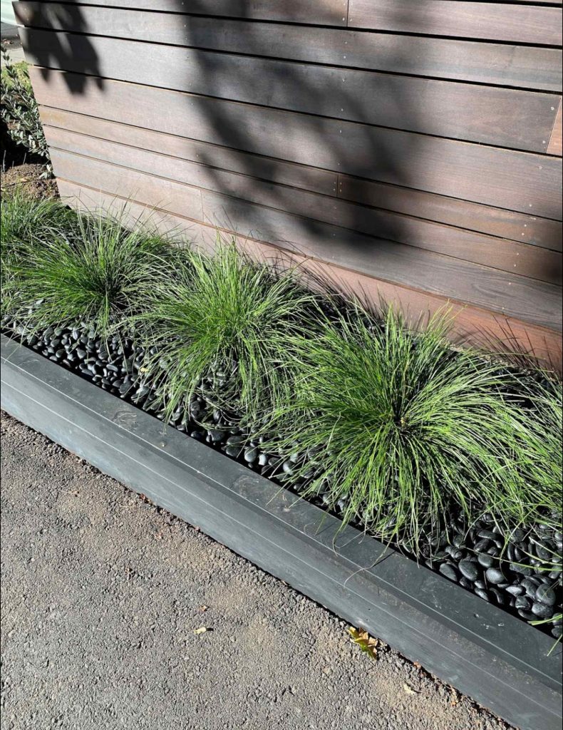 Are River Rocks a Good Choice for Flower Beds?