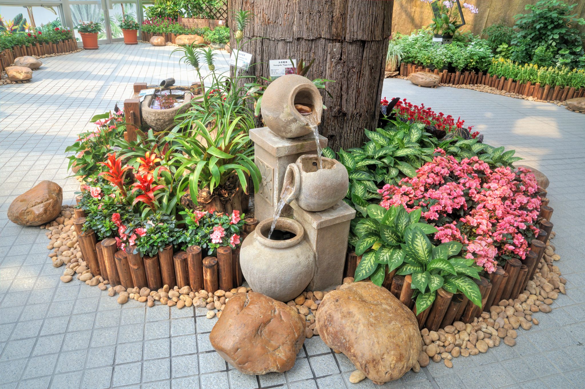 How Do You Lay a Decorative Stone Border?